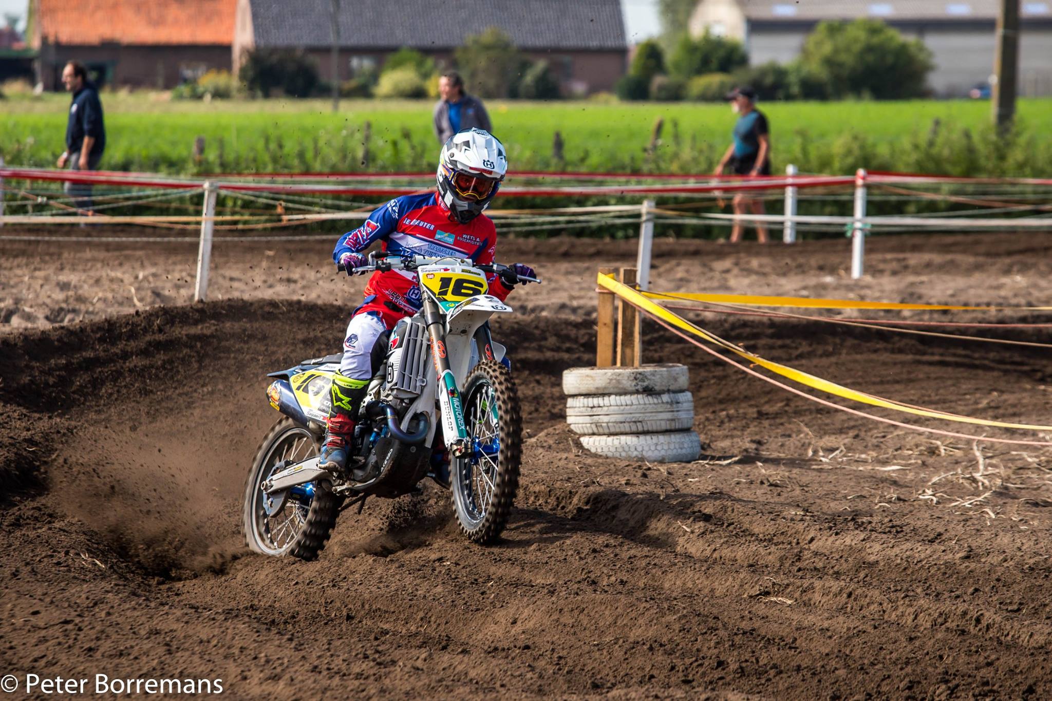 MxWorld v4